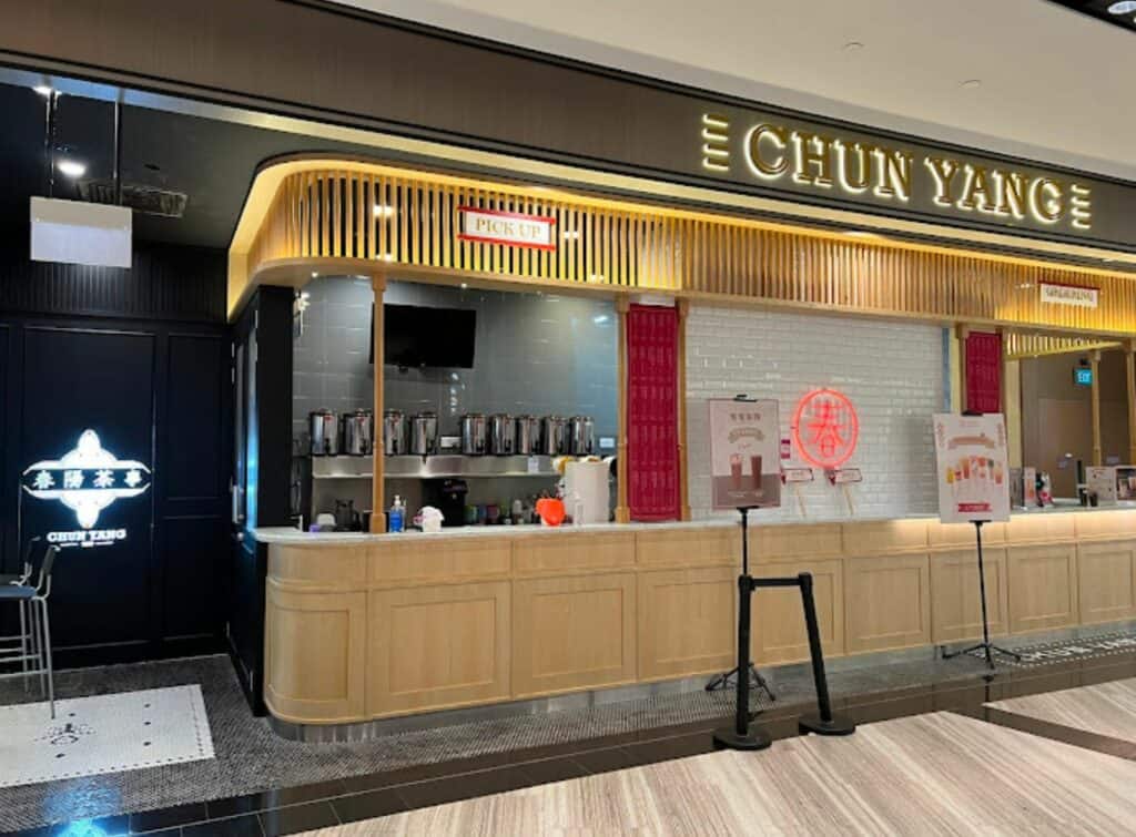 The Ultimate Food Guide: Must-Try Eateries at Jewel Changi Airport